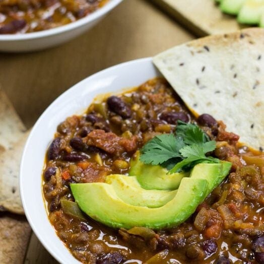 Mouthwatering Meatless Chili Sin Carne (vegan)