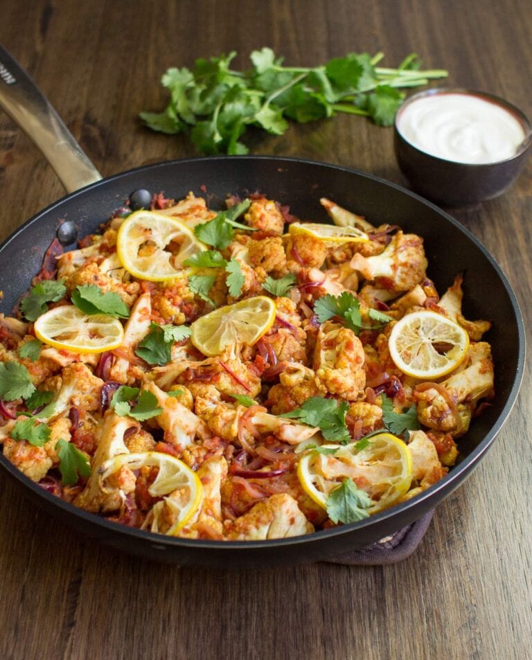 Sweet and Spicy Roasted Cauliflower Curry (Vegan)
