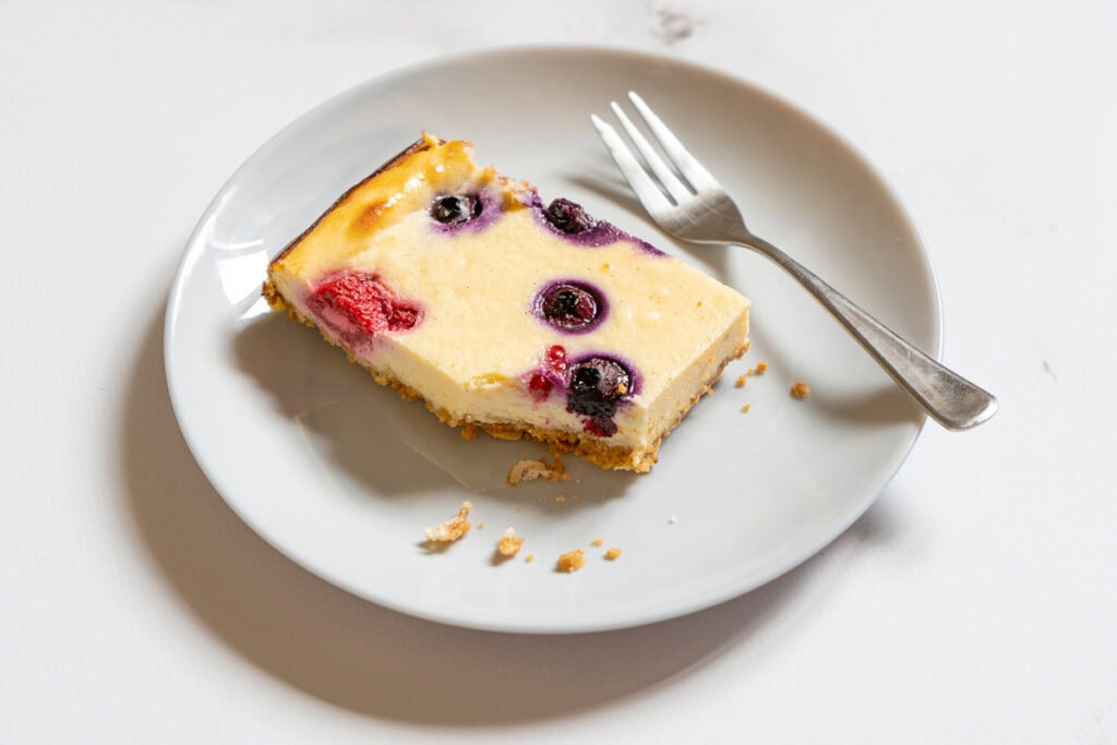Cottage Cheese Cheesecake (High Protein and Healthy)