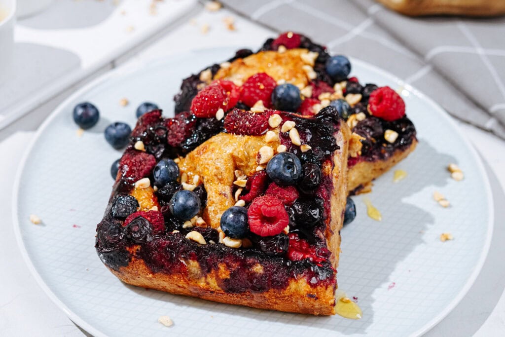 Super Easy Baked High Protein French Toast Recipe